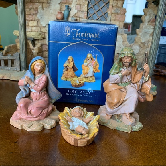 Holiday | 5 Inch Scale Holy Family Set Crib Included By Fontanini ...